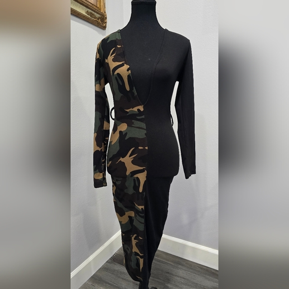 Codigo | Dresses | Codigo Camoblack Colorblock Bodycon Midi Dress Size ...